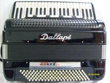 Acordeon Dallapé 120 SUPER MAESTRO IV 12x7 Cassoto Preto Vermelho = R ...